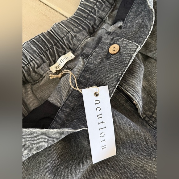 Neuflora | Skirts | Neuflora Alana Skirt | Poshmark